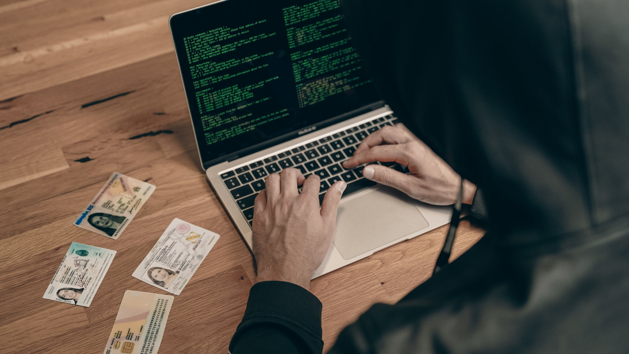 Selfie Identity Verification: What Is It & How Does It Work - Klippa